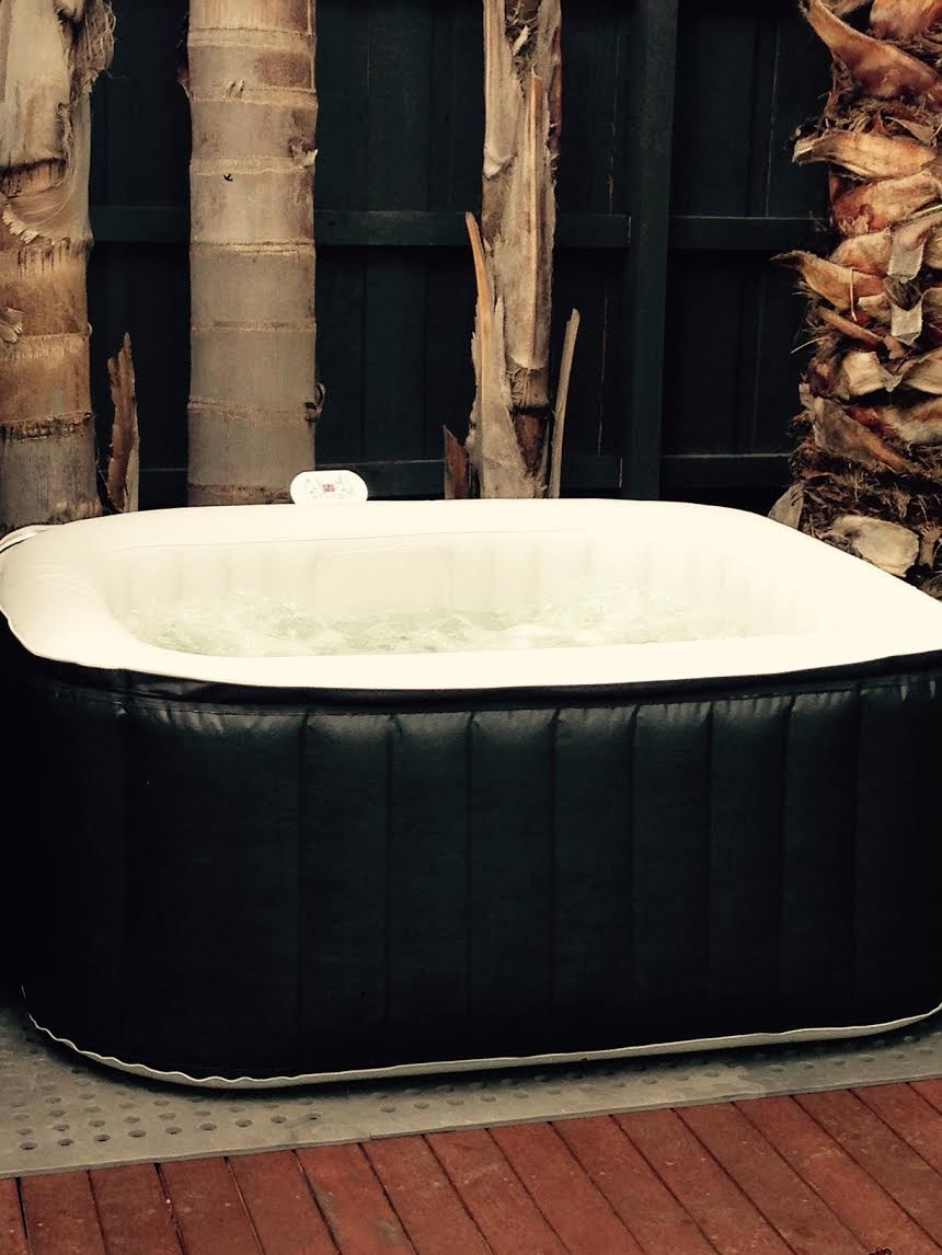 4 Seater Square Aqua Spa Ultimate Pack FREE SHIPPING